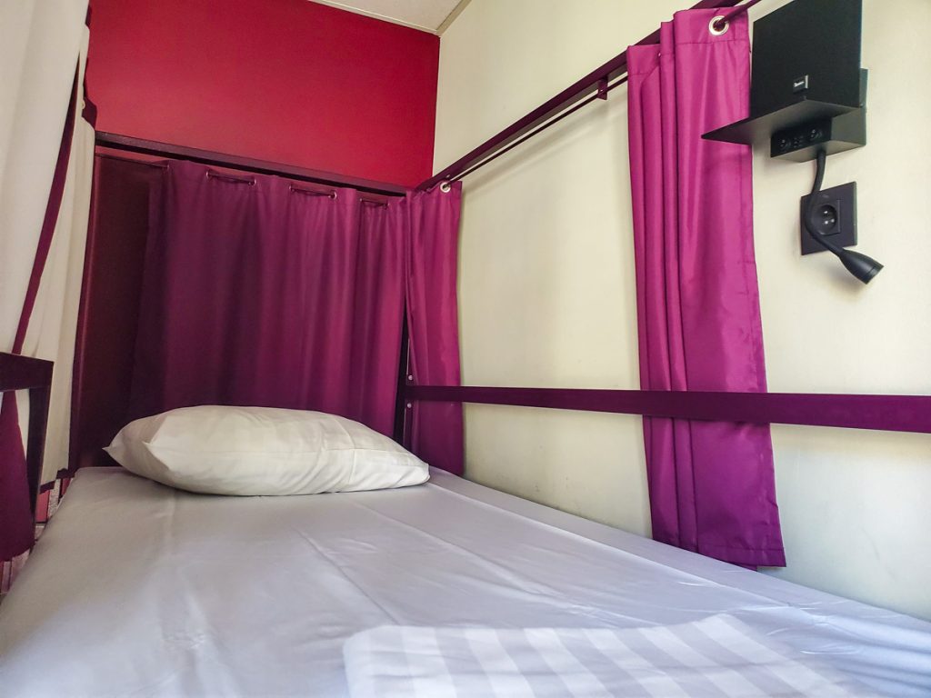 Hostels 101: 9 Helpful Tips for Staying in Hostels - Culture Snapshots